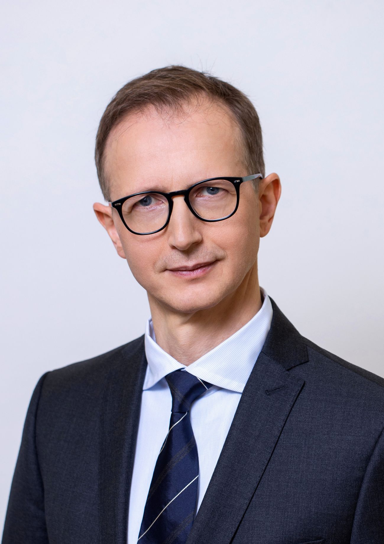 fwp erweitert Anwälte-Team mit Peter Stiegler - fwp - Fellner Wratzfeld ...